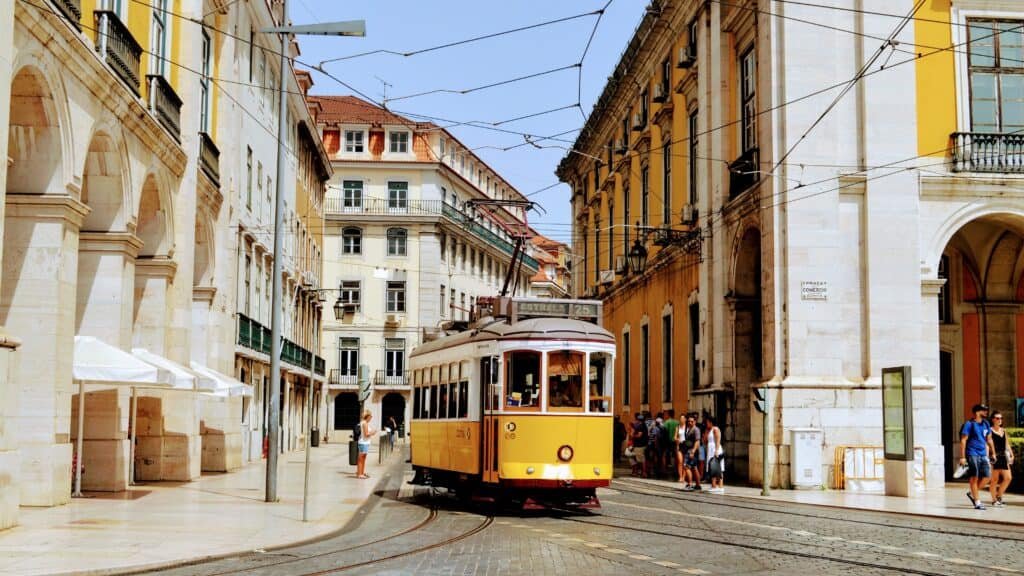 Lisbon Public Transport Guide - Visit-Lisbon.net